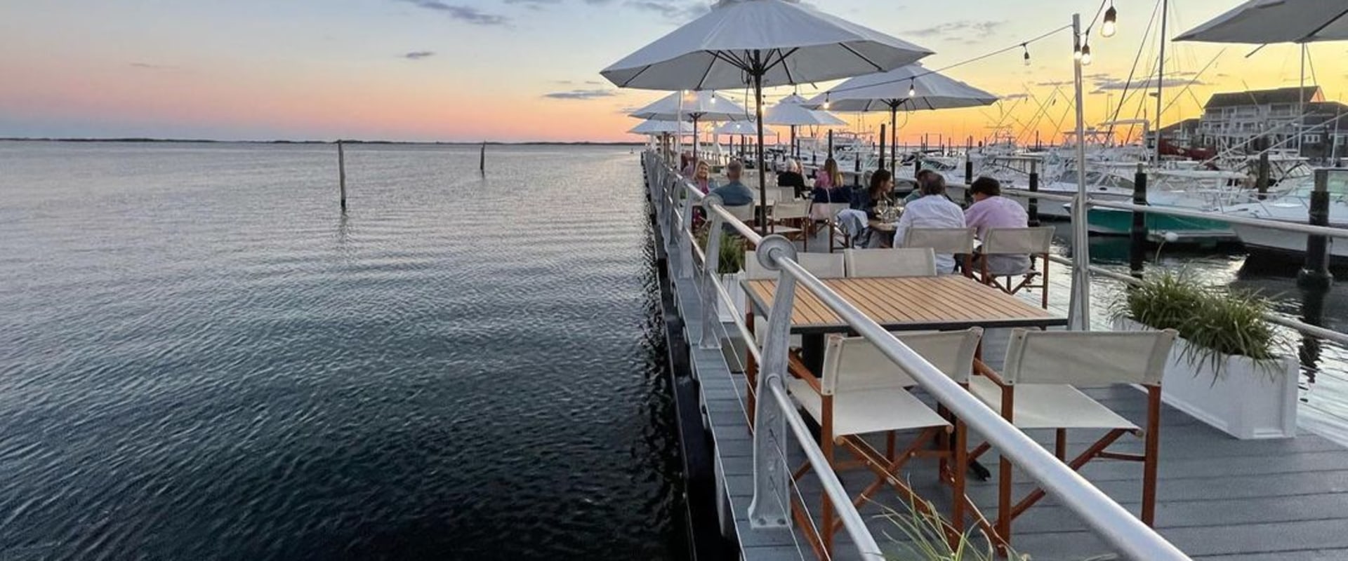15 Best Waterfront Restaurants in Riverside County, California